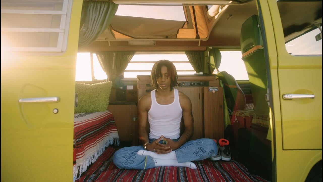Lesane Shares Gender-Bending Music Video For "HOUDINI"