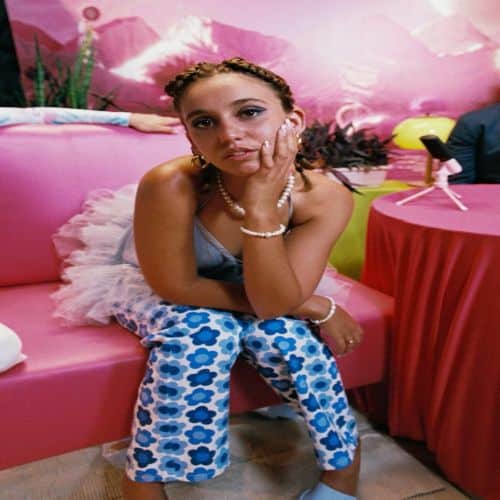 Shelly Perel Pursues Her Dreams On Her New Track “Don’t Try”