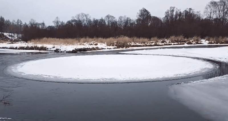 Nature's Marvel: Enormous Ice Circle Graces the Chuoer River in a ...