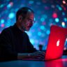 How Steve Jobs’ Bold Moves in 1997 Saved Apple From the Brink of ...