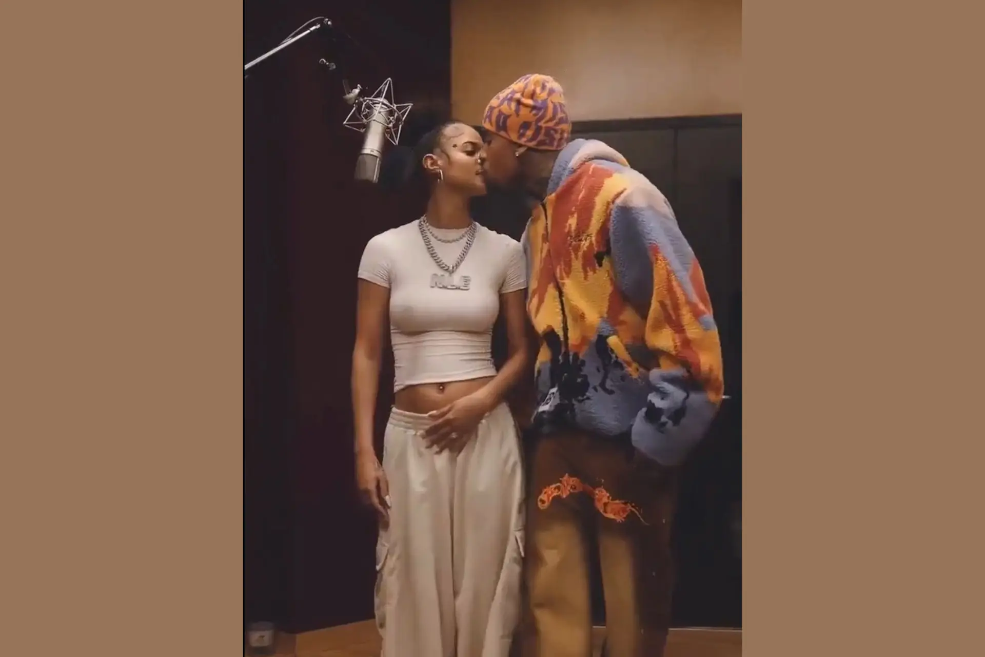 NLE Choppa Signs New Artist, Kisses Her Before Studio Session ...